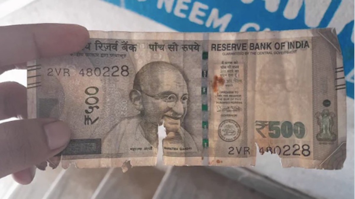 SBI customer says bank not ready to exchange mutilated Rs 500 note ...