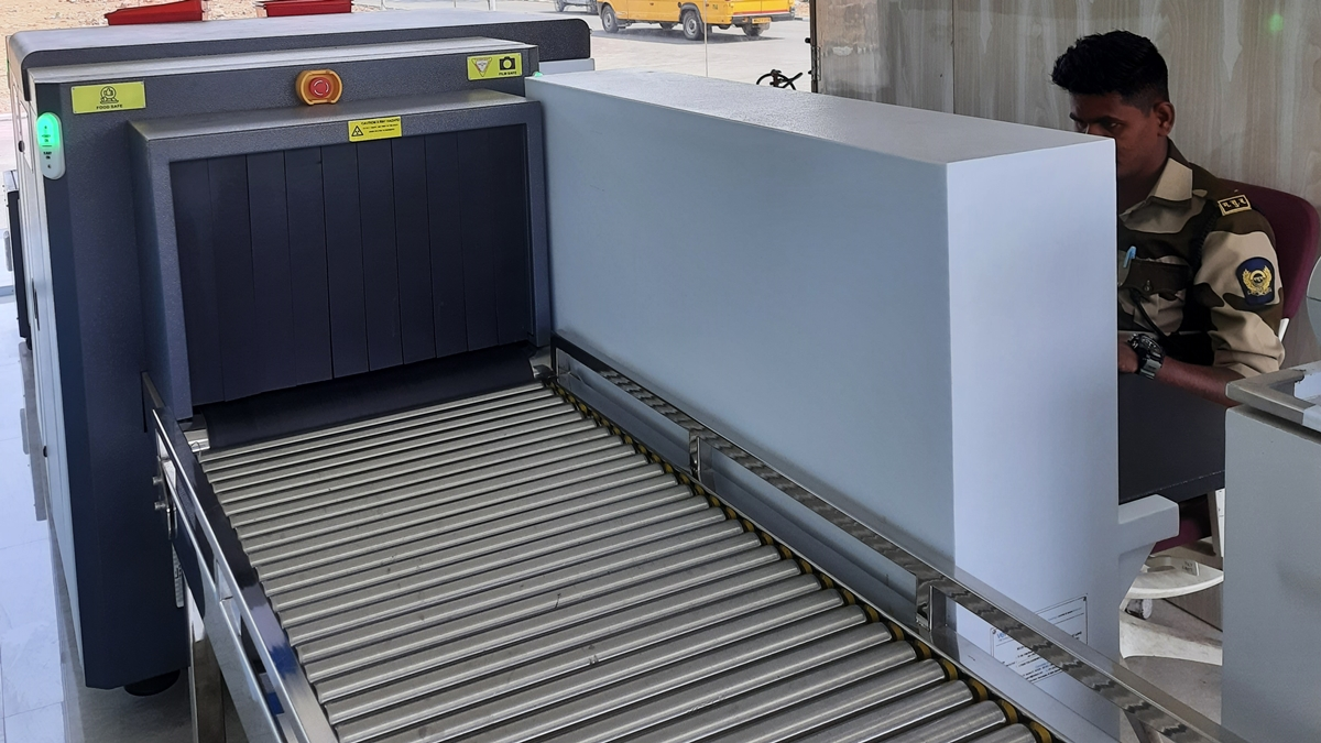 Mumbai Airport to upgrade security with dual-view X-ray scanners - Here ...