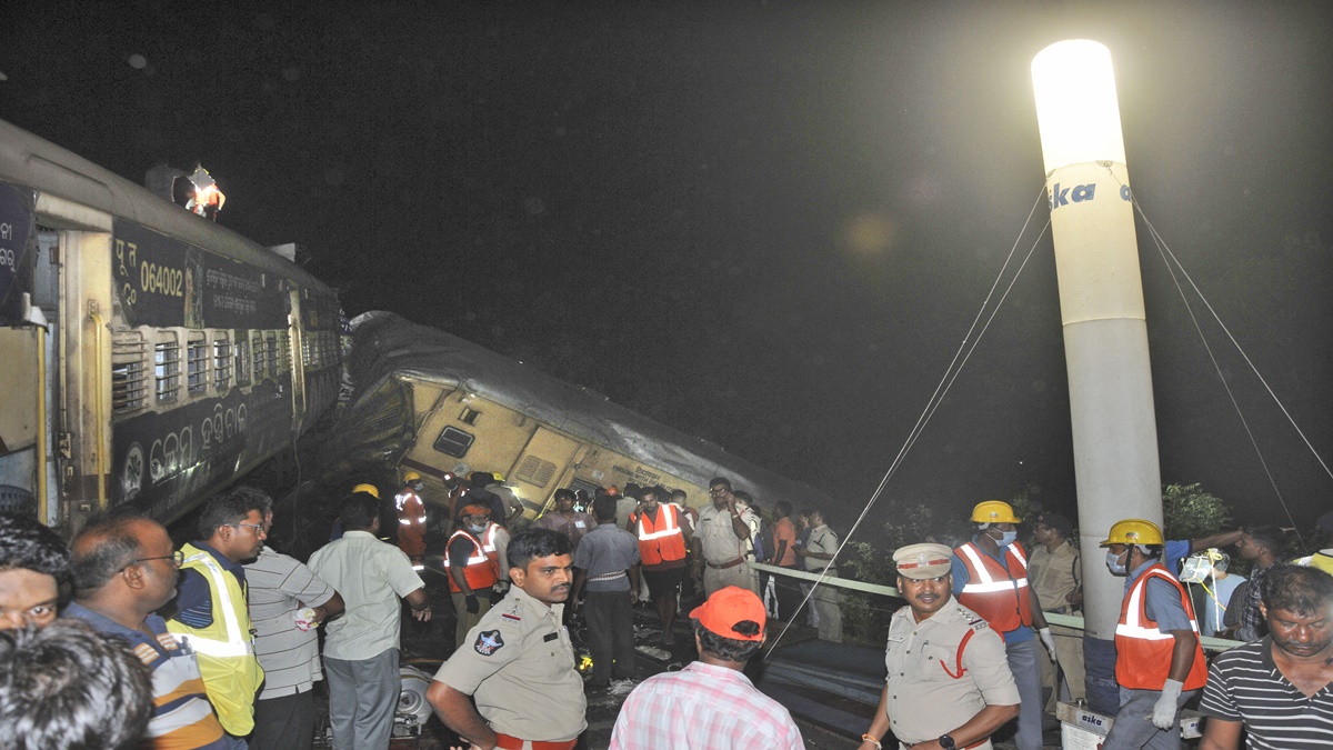 Andhra Pradesh train collision disrupts train services! Check full list of cancelled, diverted ...