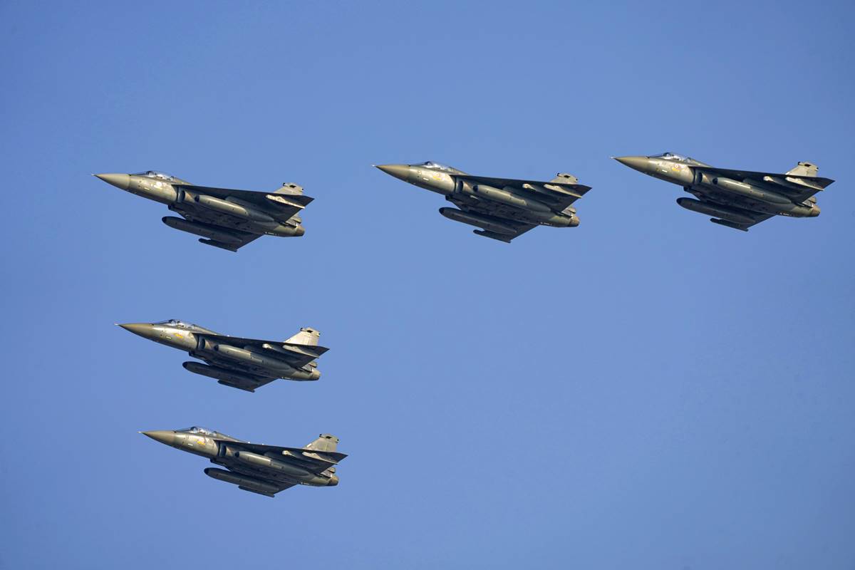91st anniversary of IAF: Indian Air Force's planes display spectacular ...