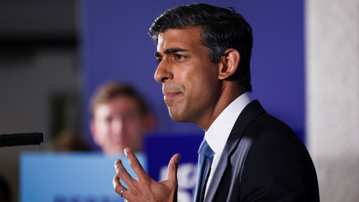 Rishi Sunak reaches Israel for 2-day trip, to hold talks with Benjamin Netanyahu in Tel Aviv ...