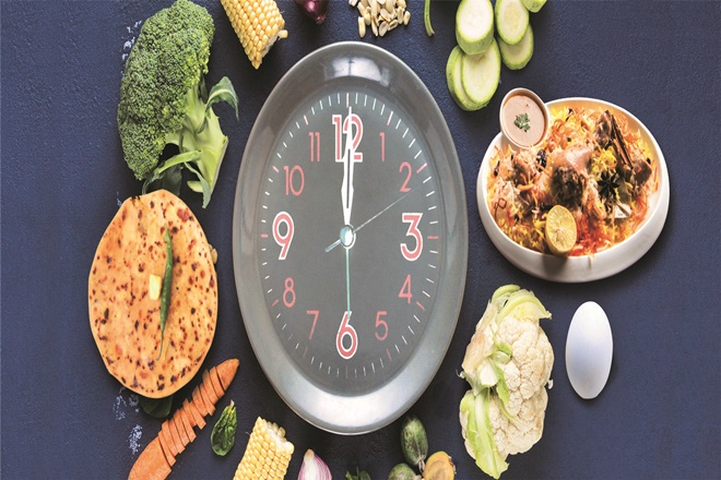 Should you eat three big meals or many mini ones? - Healthcare News ...