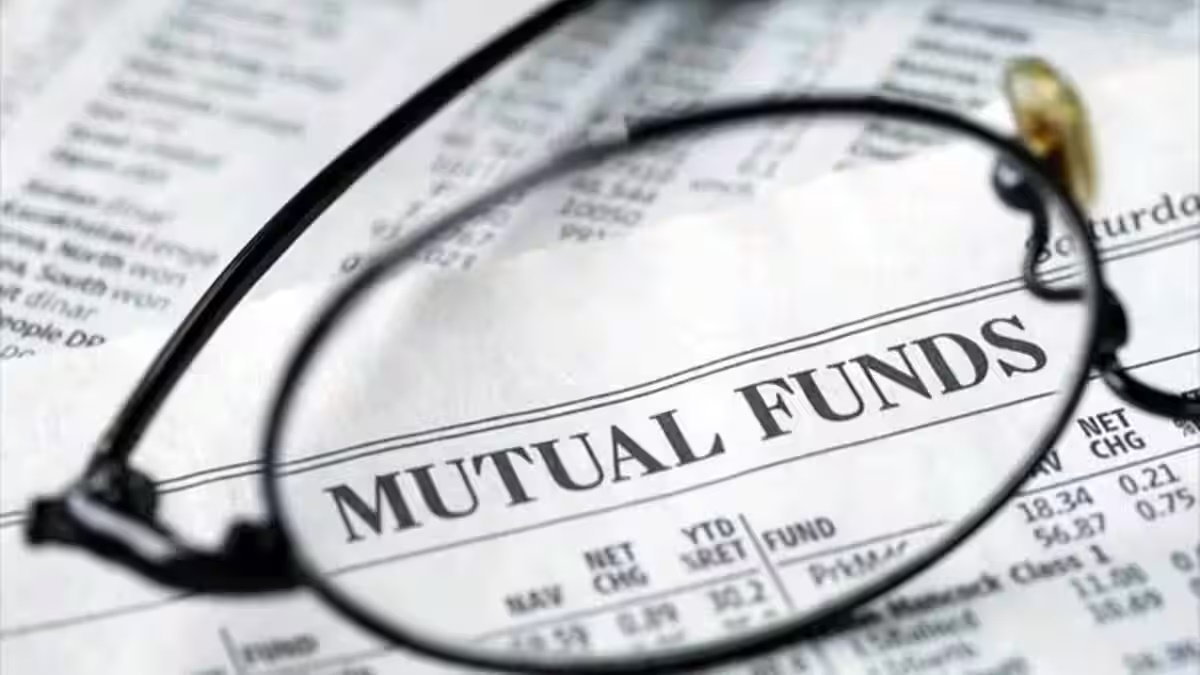 Mutual funds' NFO collection surges 4 times to Rs 22,000 cr in ...