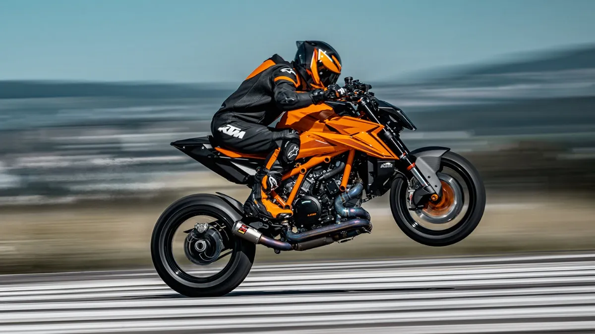 2024 KTM 1390 Super Duke R breaks cover — All you need to know - Bike ...