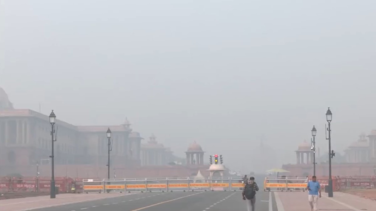 Delhi air quality slips back into 'severe' category, AQI at 421 - India News | The Financial Express