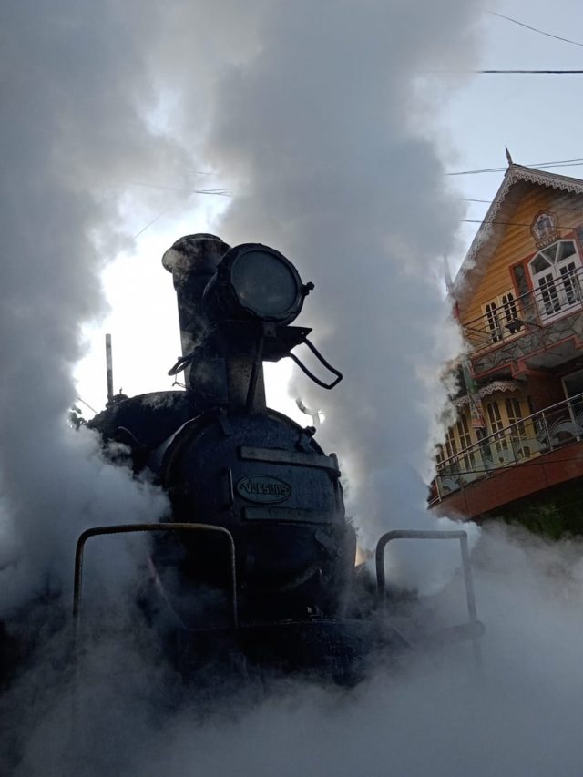Joy Ride trains on Darjeeling Himalayan Railway route