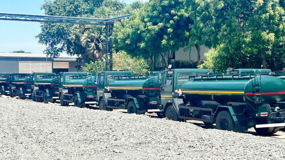 JCBL delivers 70 tankers to Ashok Leyland in one month - Express ...