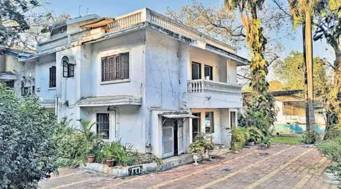 Raj Kapoor’s iconic bungalow to be converted into a Rs 500 crore luxury ...