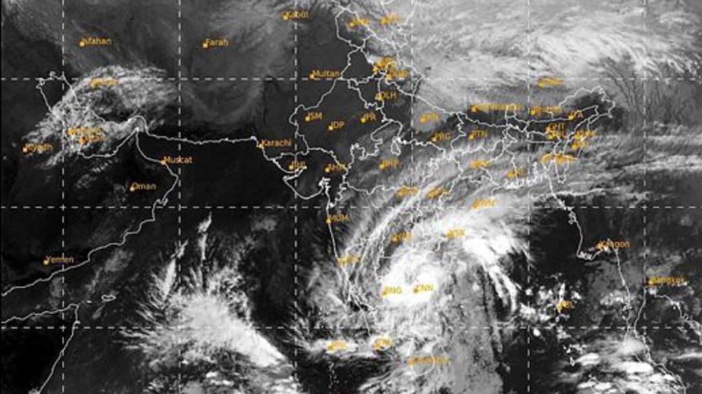 Weather Update: IMD issues heavy rainfall warning for several places due to Severe Cyclonic ...