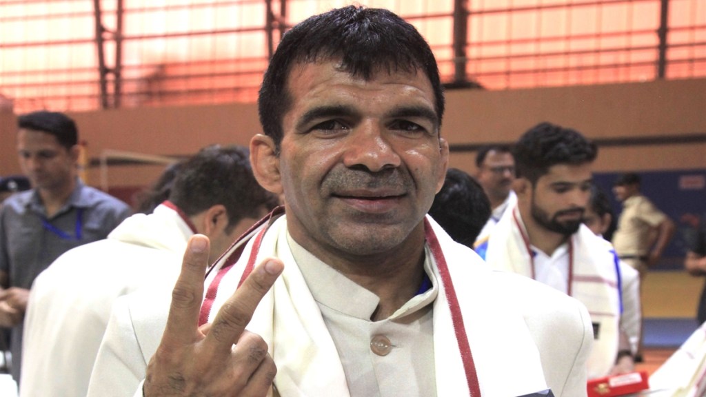 After Bajrang Punia, deaflympics gold medallist Virender Singh to return Padma Shri over WFI ...