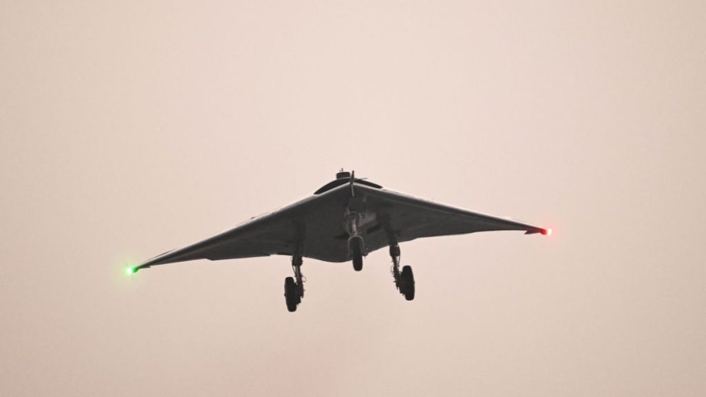 India achieves milestone in autonomous flying wing technology - Defence ...