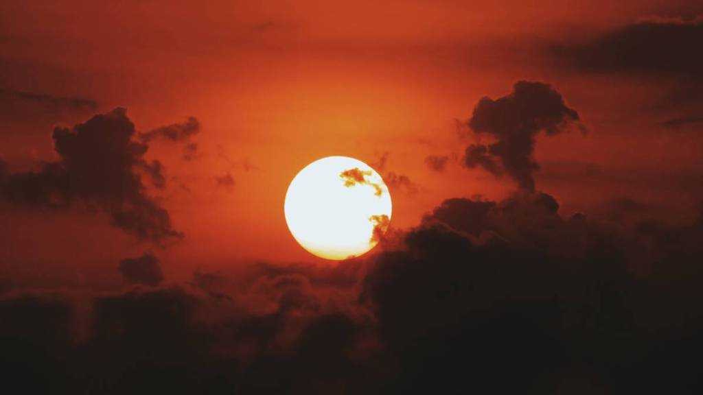 What exactly is solar storm? As new geomagnetic disturbance set to ...