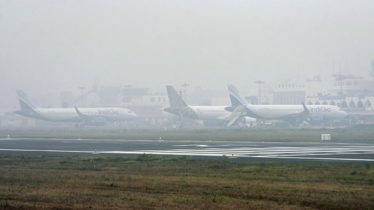 Flight disruptions in northern states, several flights delayed at Delhi ...