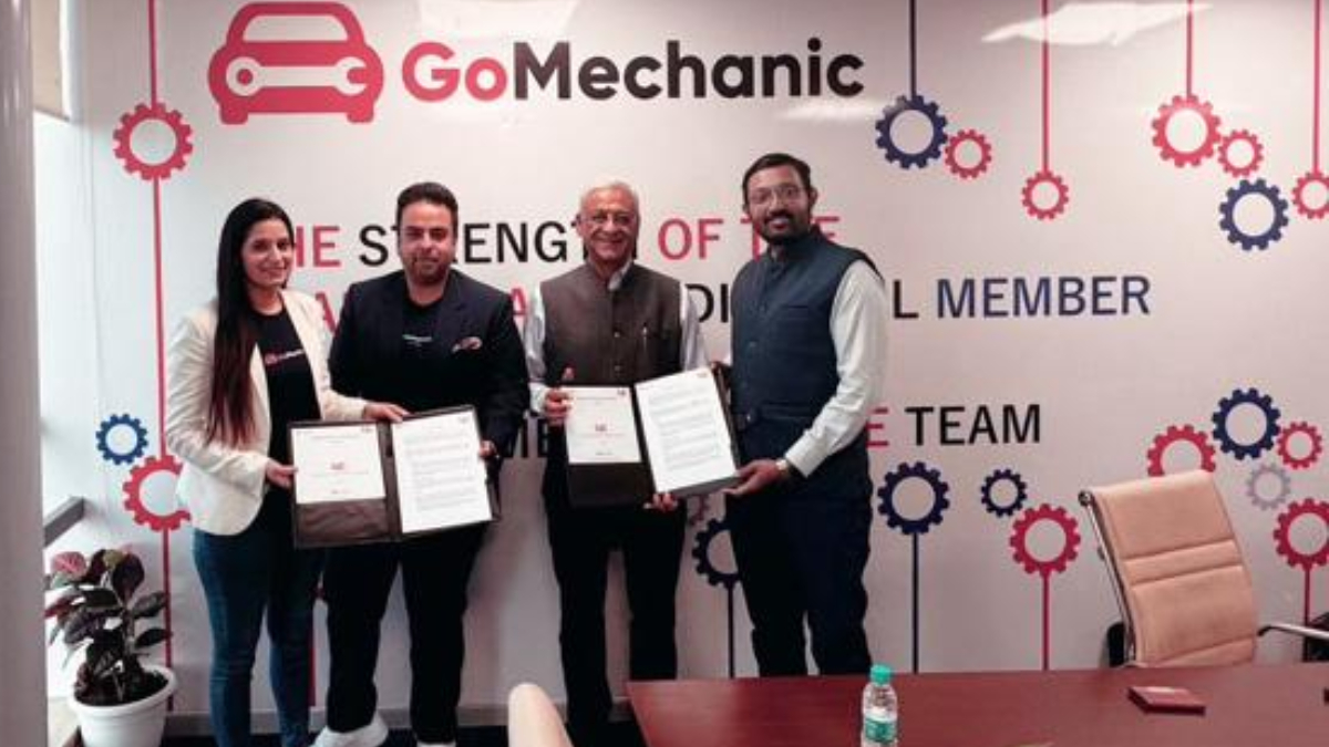 Continental showcases automotive display embedded in transparent Swarovski Crystal - Express ...