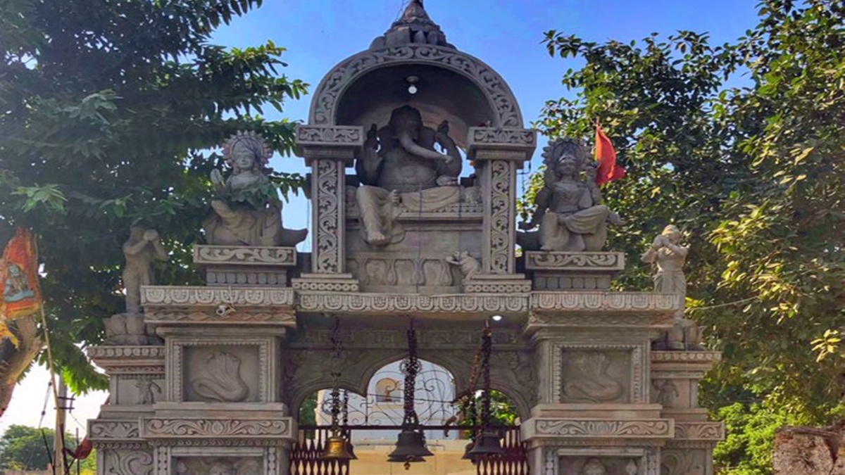 Greater Noida: Ravan's ancestral village welcomes Lord Ram, installs ...