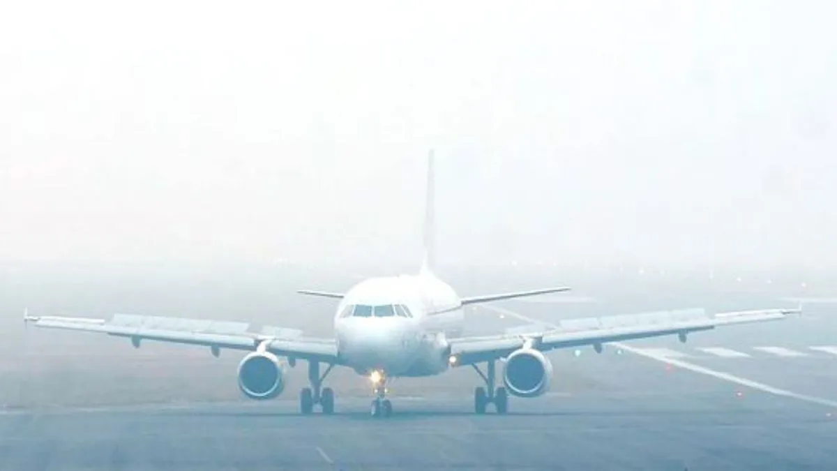 Dense fog impacts flight operations at Delhi airport; Several planes ...