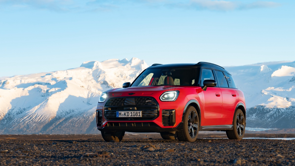 The Mini Countryman S ALL4 gets a dose of JCW - Car News | The ...