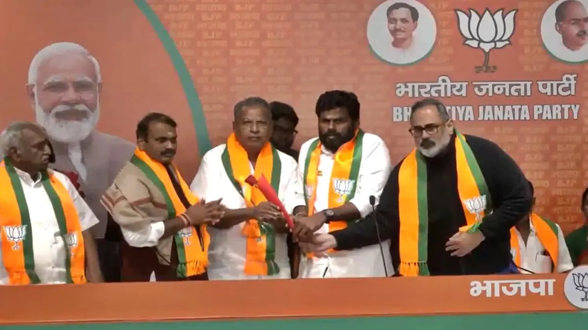 AIADMK rules out BJP alliance after 15 former MLAs shift ahead of Lok Sabha elections - India ...