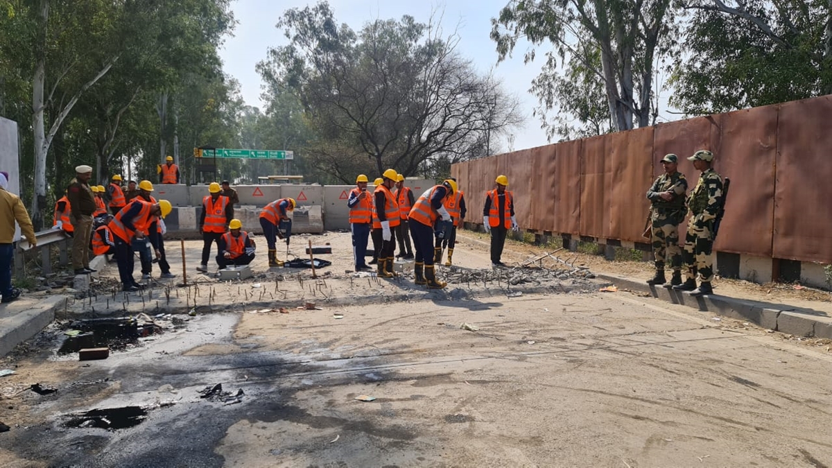 Farmers' protest: Haryana police seals National Highway-44 in ...