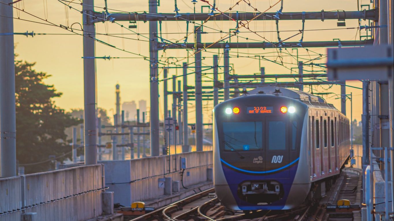 India to build Indonesia’s mega rail project! Stage set for Jakarta’s ...