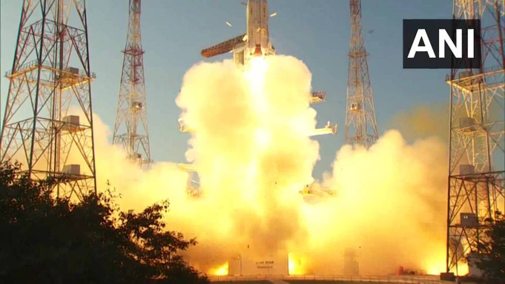 ISRO successfully launches INSAT-3DS, India's top weather satellite ...