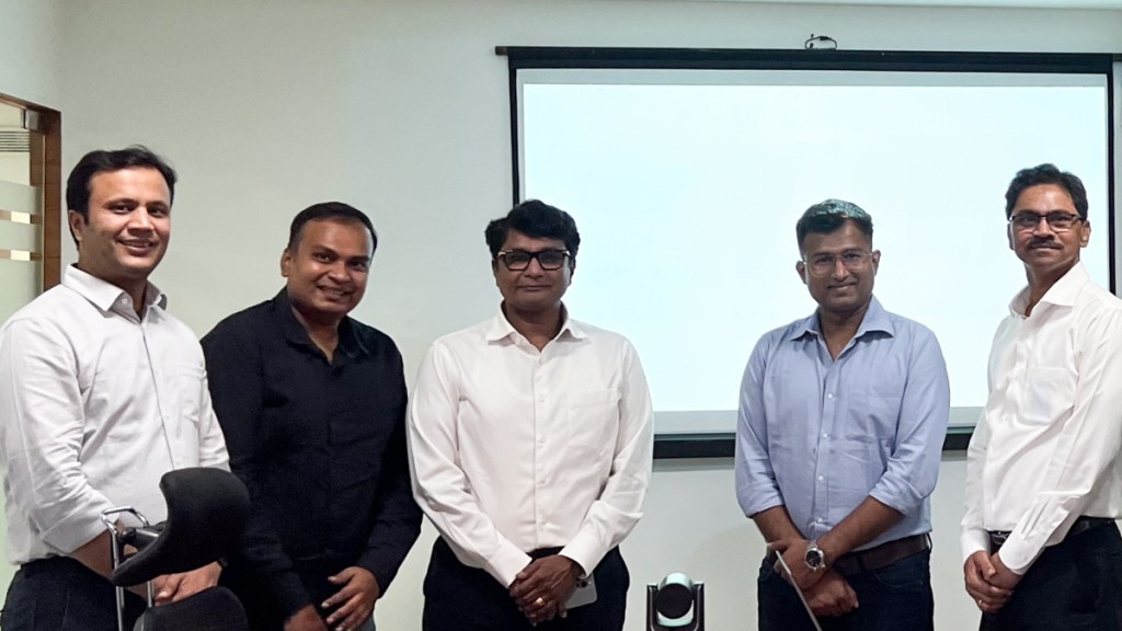 Log9 batteries to power ETO Motors electric three-wheelers - Express ...