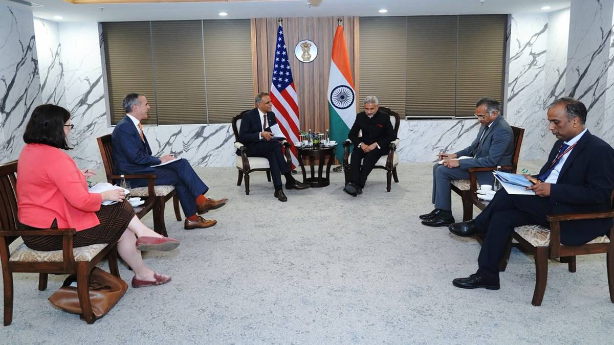 US Deputy Secretary of State Richard Verma meets Indian officials to ...