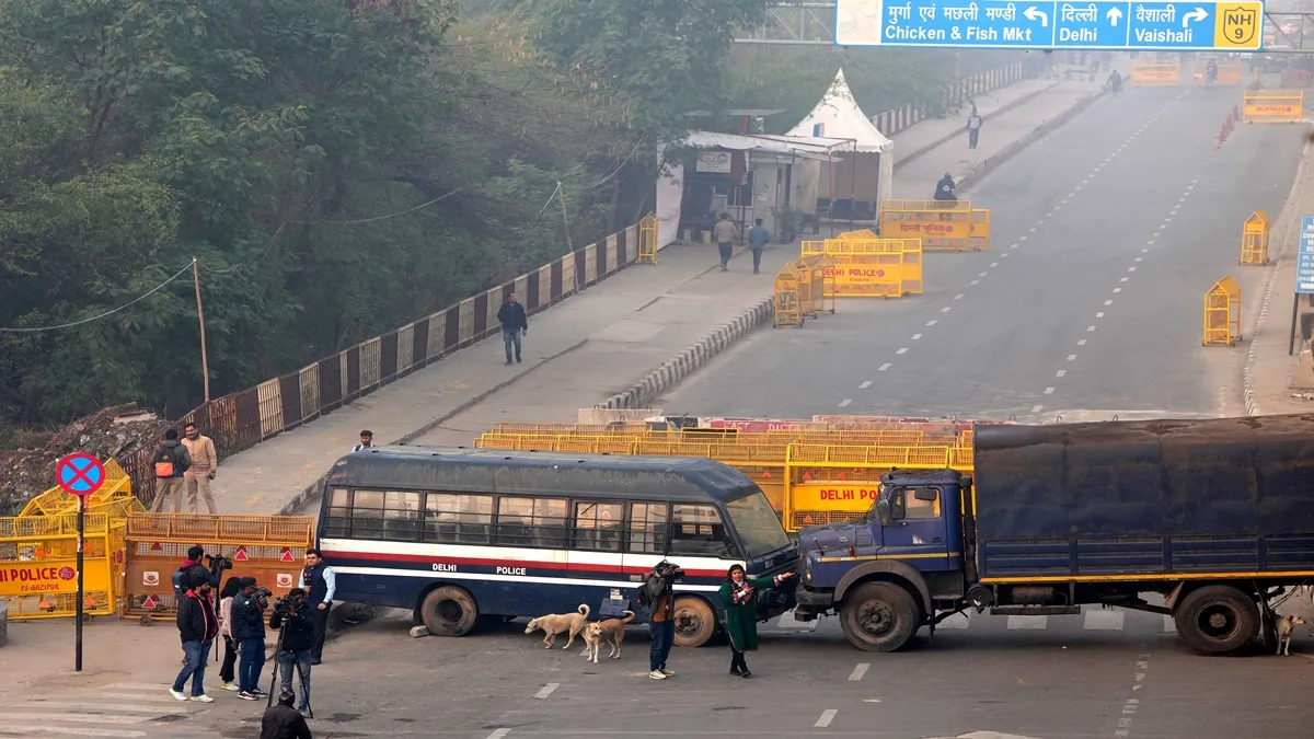 Barricades up at Delhi-UP borders, Section 144 imposed as farmers call ...