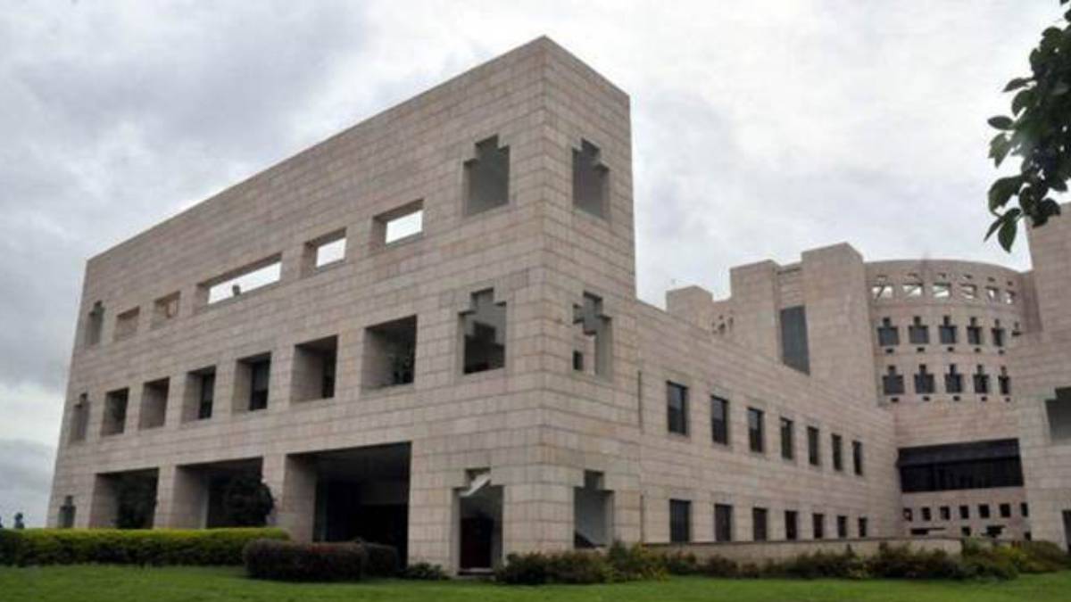 ISB ranks 31st globally in FT MBA Ranking 2024: Leads in alumni network ...