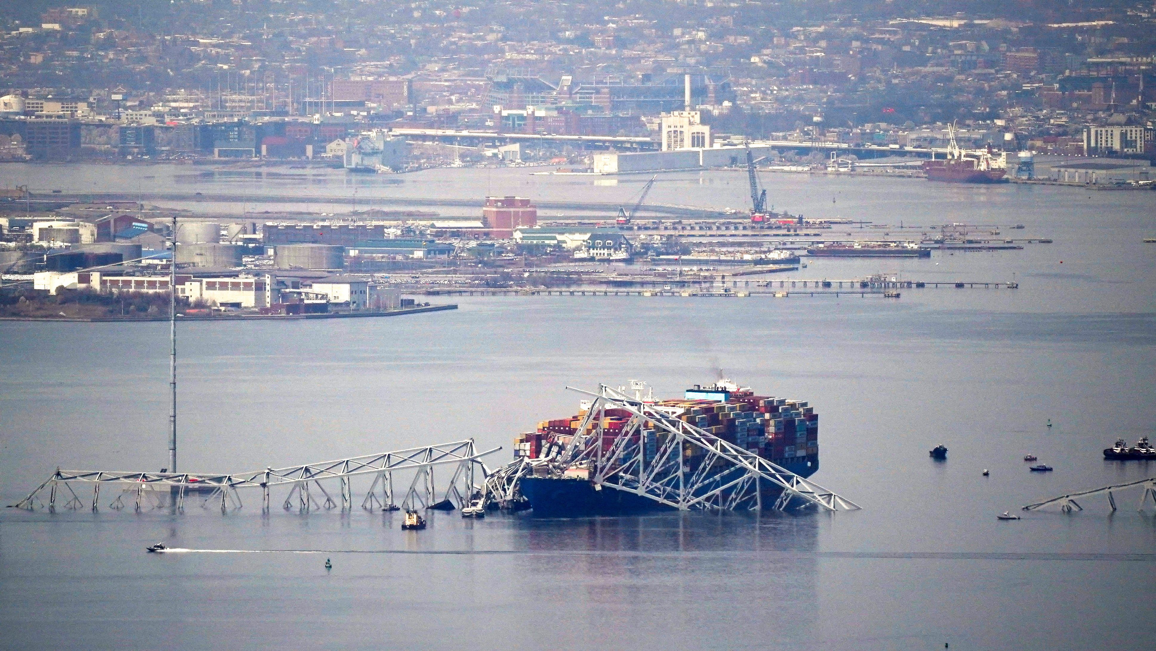 Baltimore Bridge Collapse: 6 workers presumed dead as recovery ...