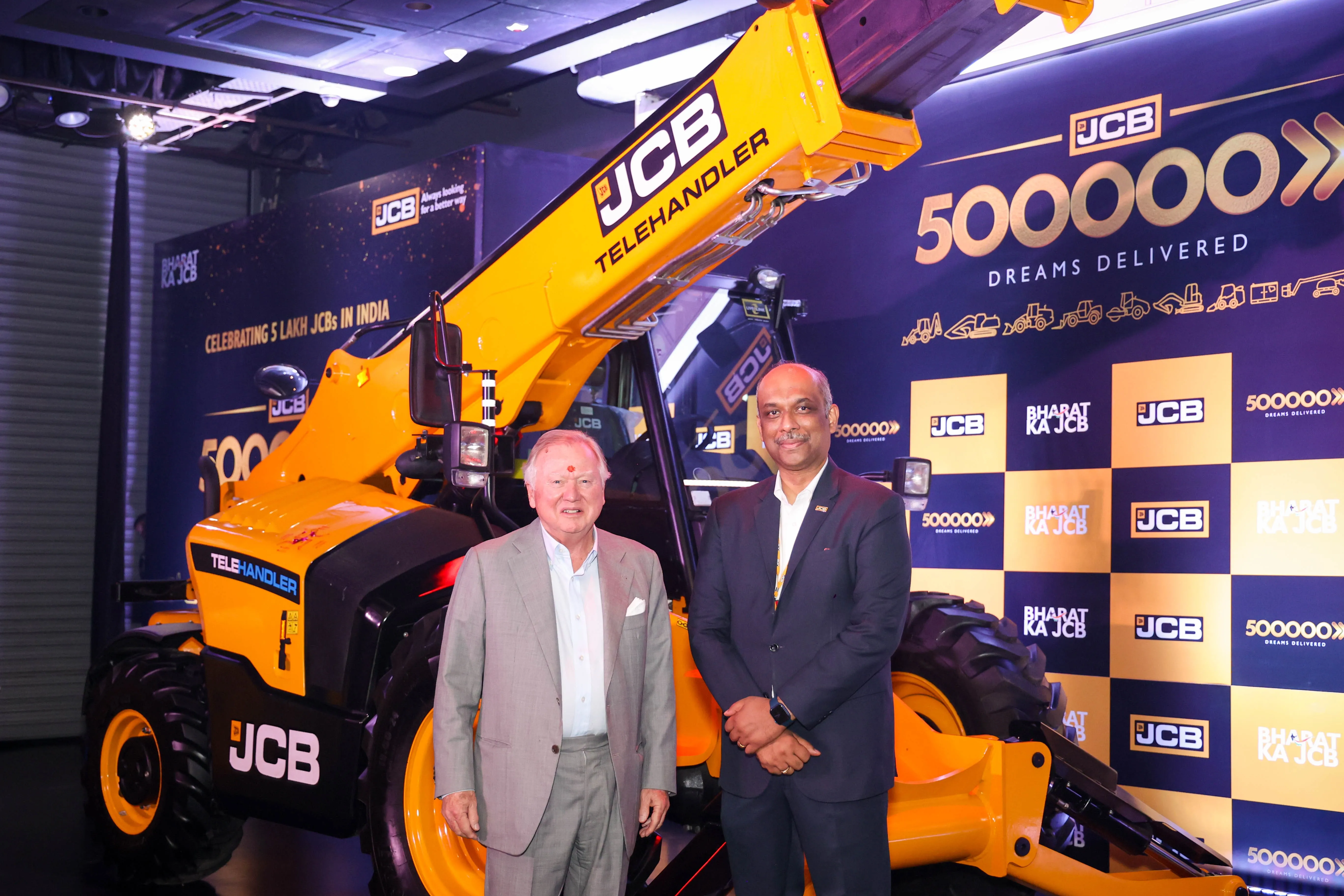 JCB rolls out 500,000th Made in India construction equipment - Express ...