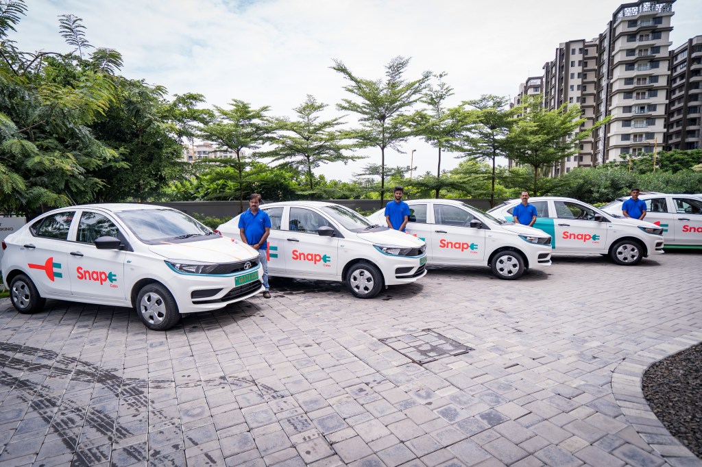 Snap E-Cabs targets tier 2-3 towns, battery management and EV charging ...