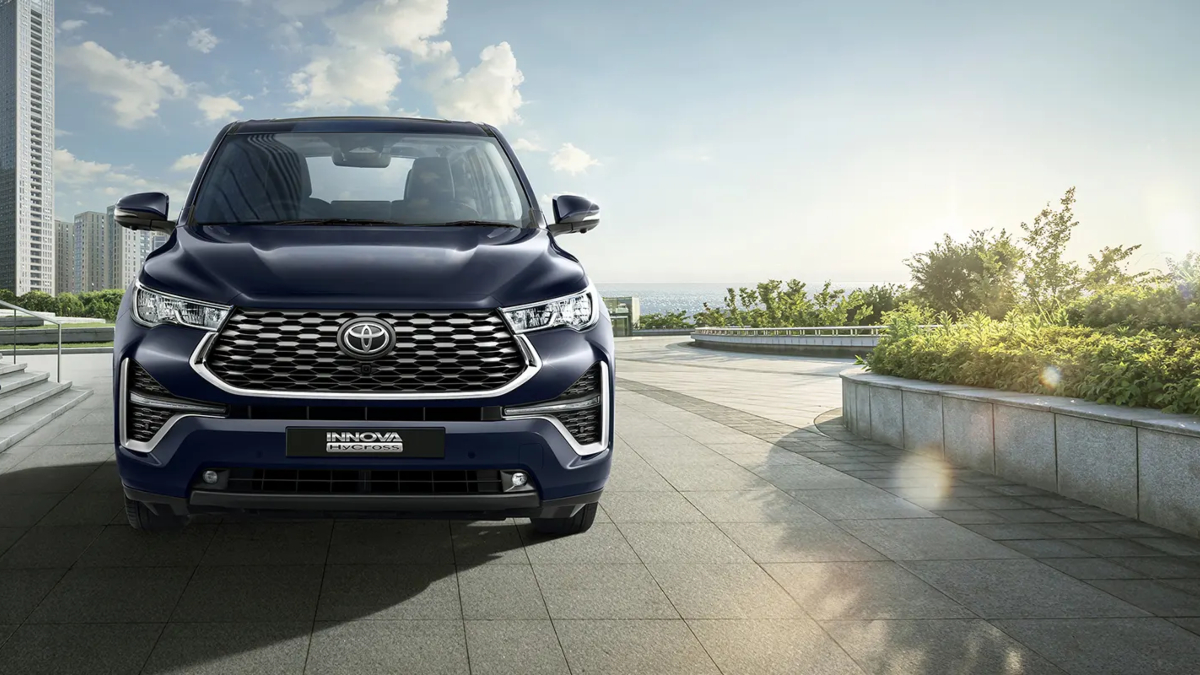 Toyota Innova Hycross non-hybrid GX(O) launched at Rs 21 lakh - Car ...