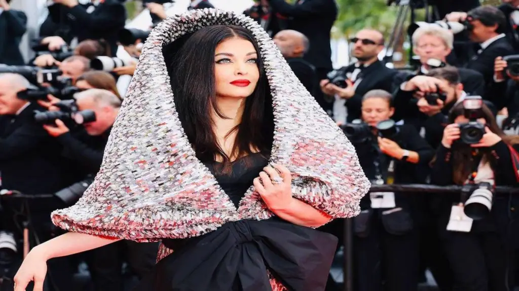 Aishwarya Rai Bachchan: A look at her massive Rs 800 crore net worth ...
