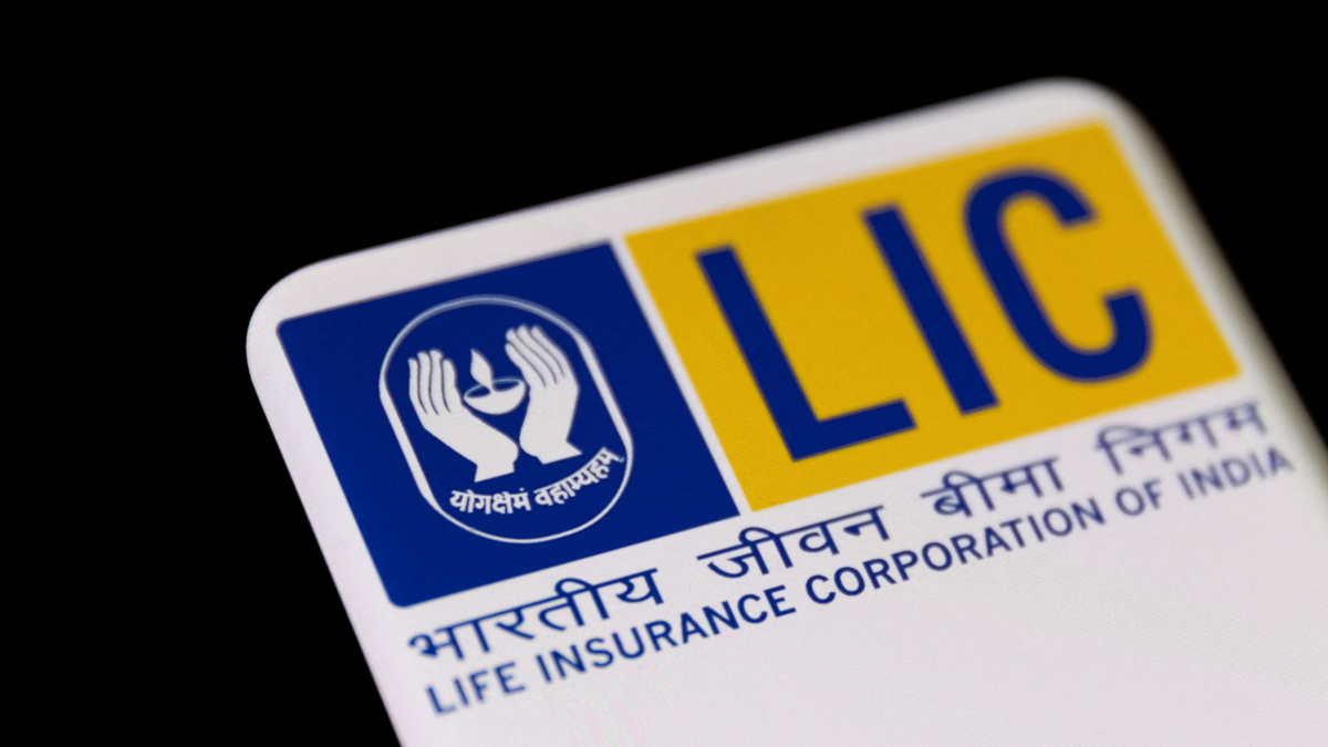LIC slumps 25% from all time high; Find out what analyst make of stock ...