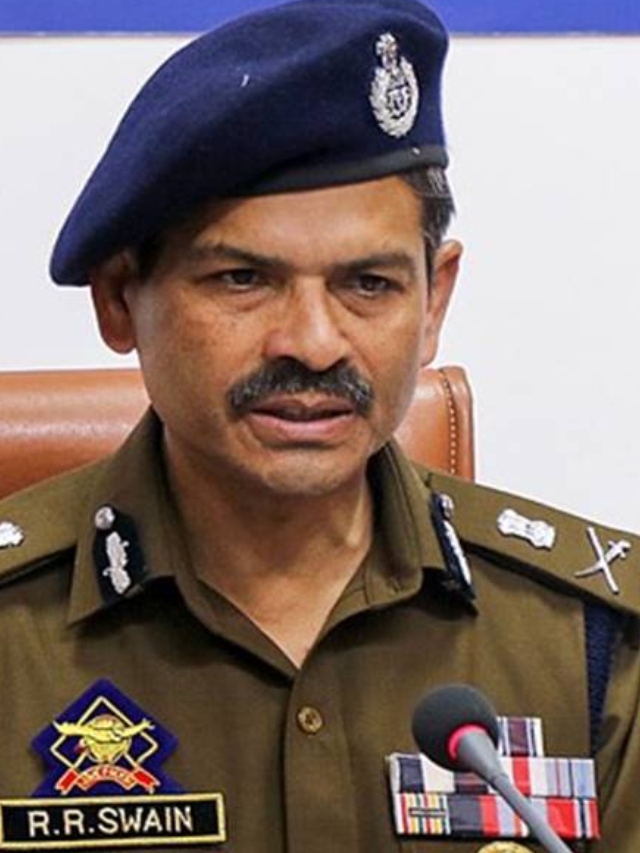 JK: DGP reviews security of newly commissioned railway line in Ramban