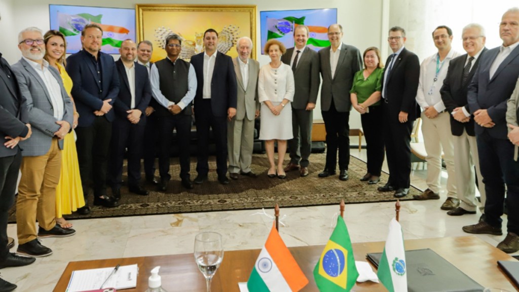 Exploring Innovation Partnerships: Paraná's Journey to India - Defence ...