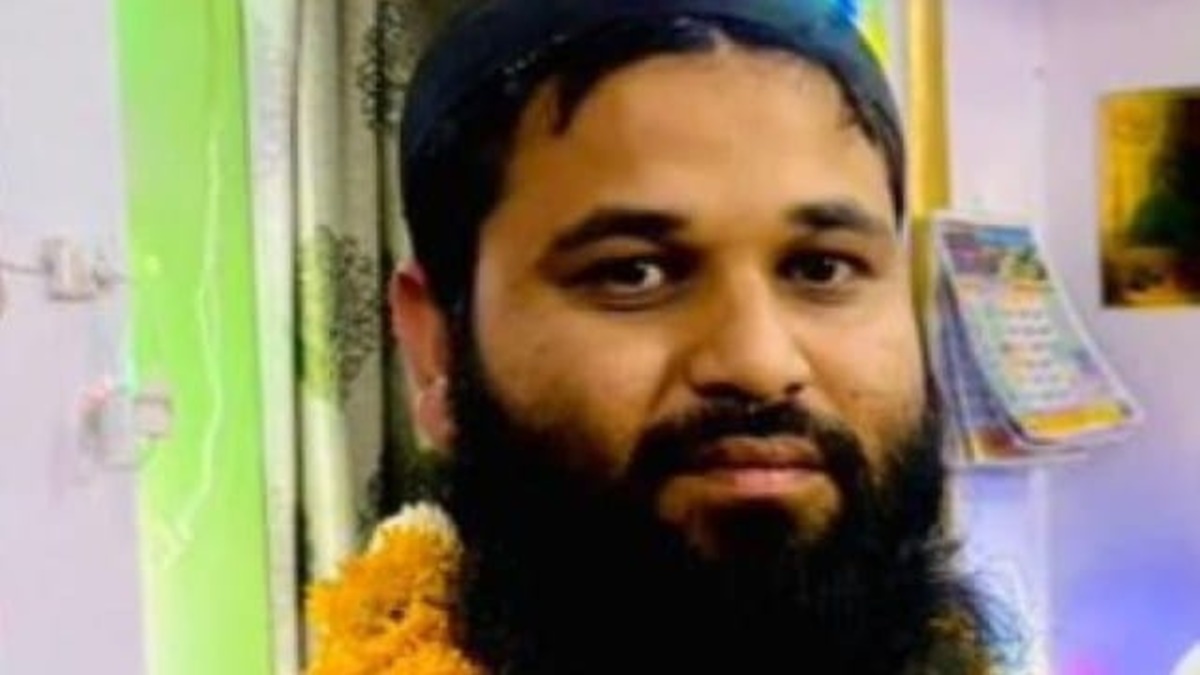 Rajasthan cleric beaten to death inside Ajmer mosque by masked men ...