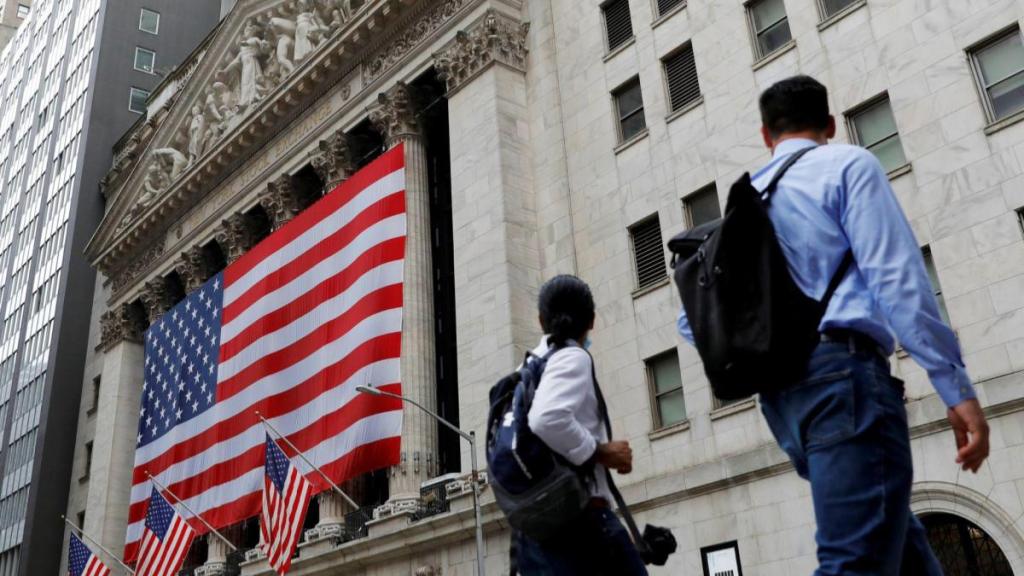 America slows down! US economy grew at its slowest pace in nearly two ...