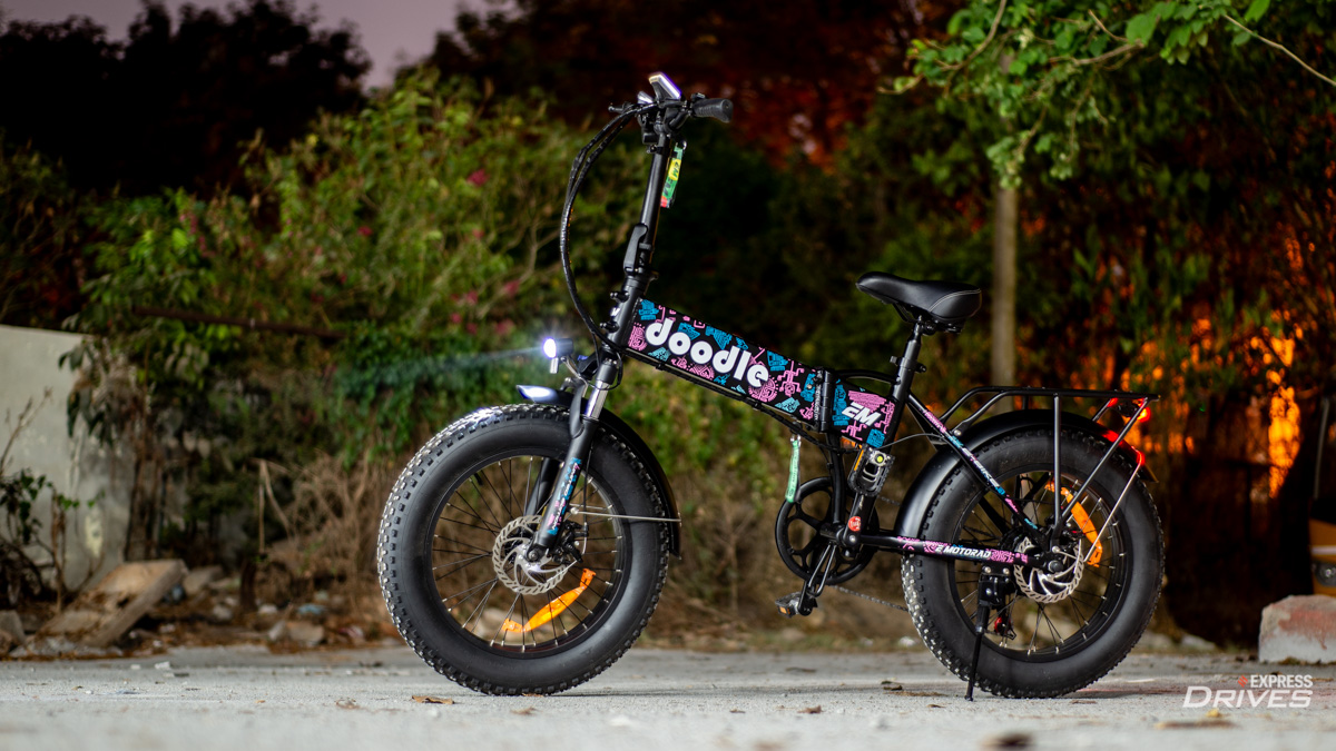 MS Dhoni invests in e-bike company EMotorad - Electric Vehicles News | The Financial Express