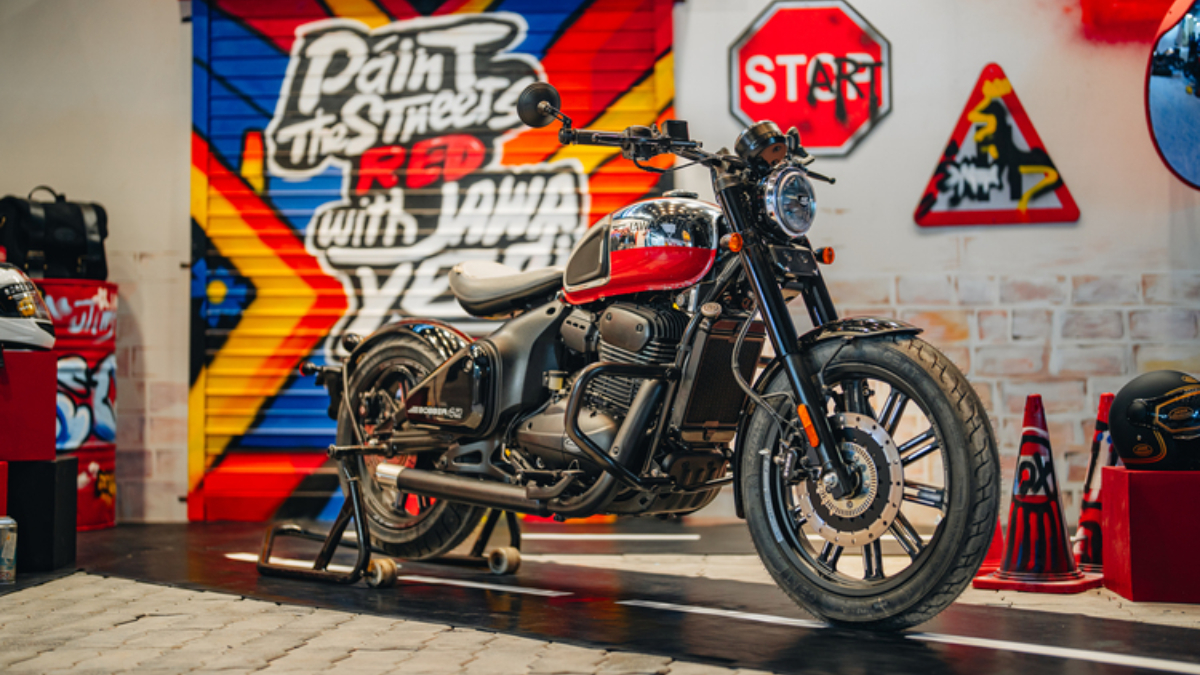 2024 Jawa 42 Bobber gets new Red Sheen colour scheme - Bike News | The ...
