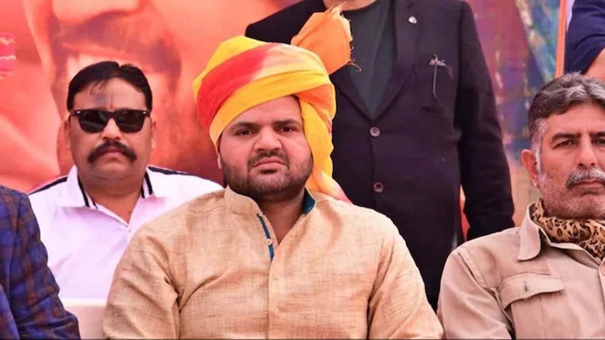 2 killed after convoy of Brij Bhushan Sharan Singh's son hits bike in UP's Gonda - India News ...