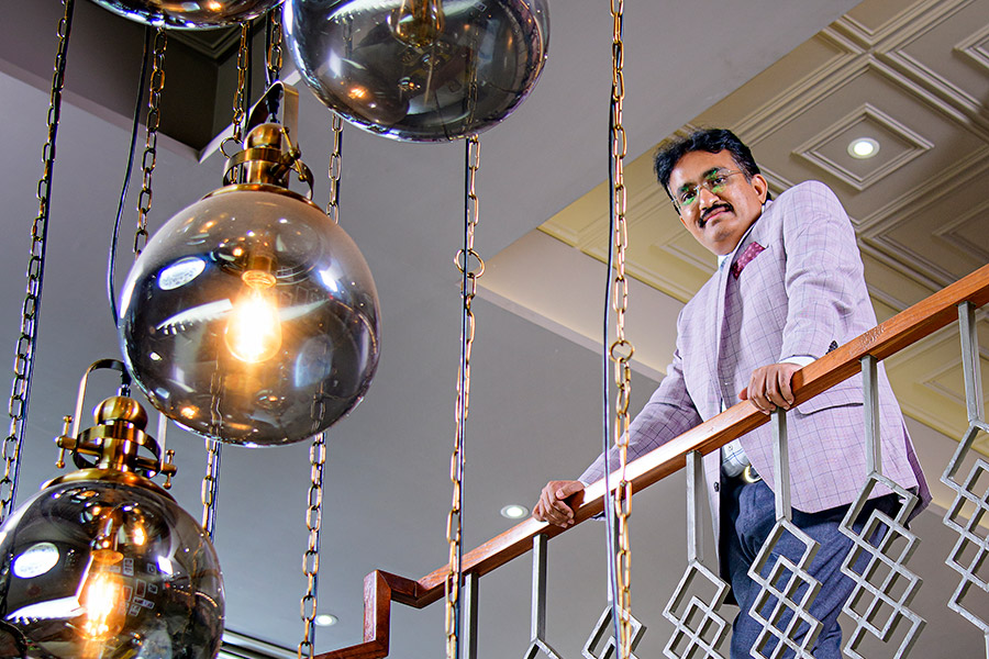 Who was Parag Desai, the man who made Wagh Bakri a household name? Know ...