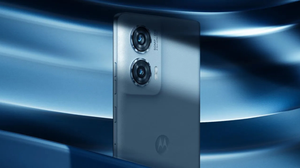 Motorola strikes again, launches Moto Edge 50 Fusion with IP68 design ...