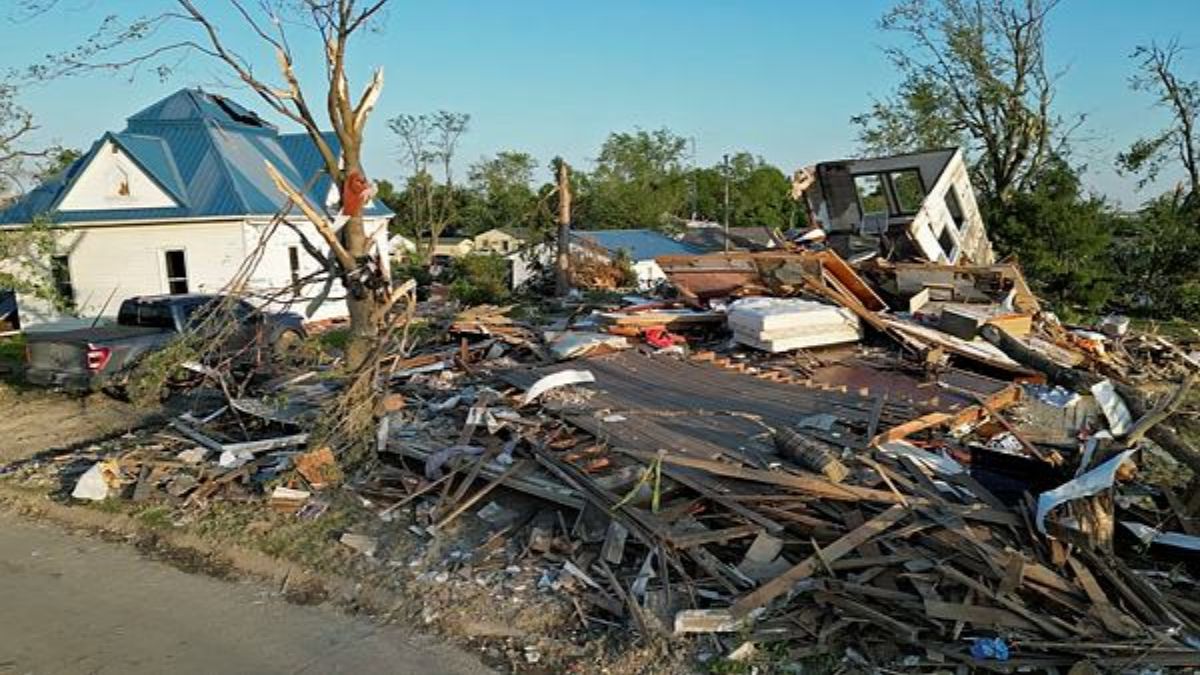 Powerful storms hit US: Multiple tornadoes sweep through Iowa; At least 5 killed, dozens injured ...