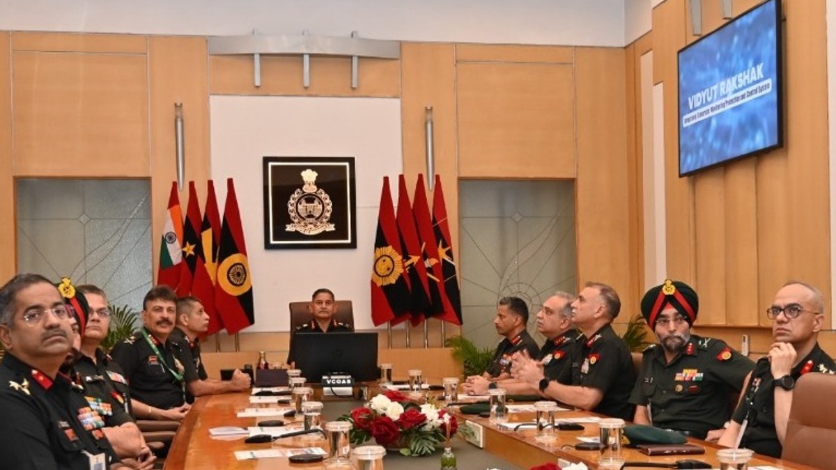 Indian Army unveils "Vidyut Rakshak" for enhanced generator monitoring ...