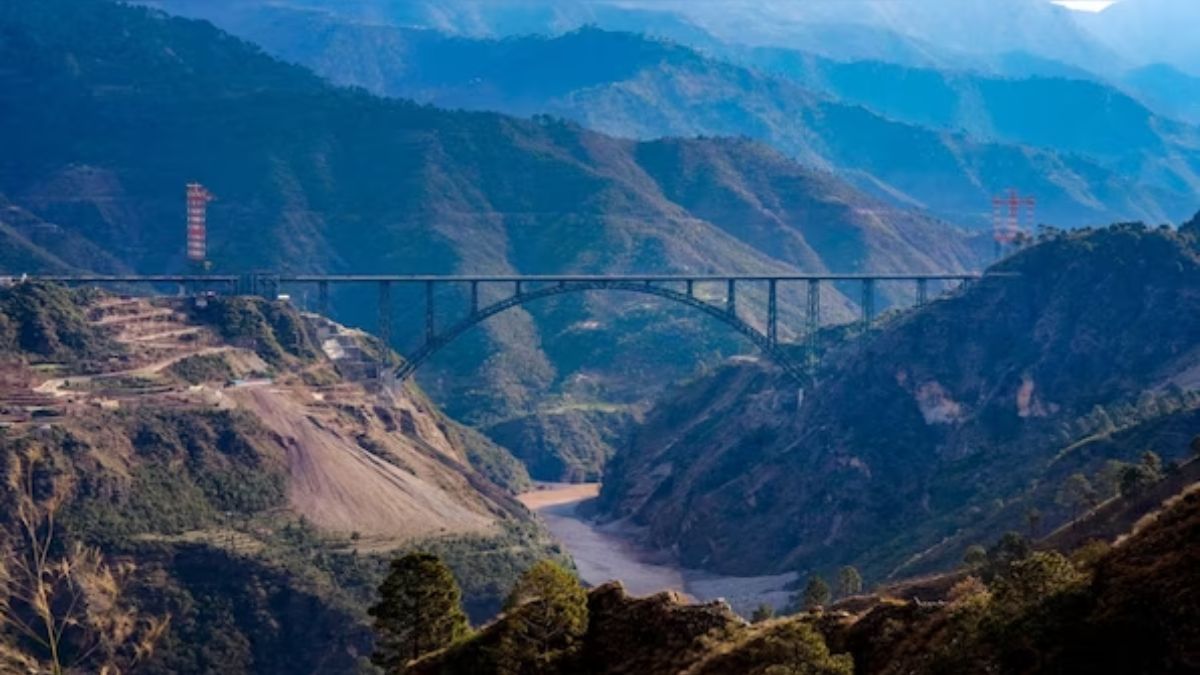 Indian Railways: CRS to inspect Chenab Bridge and tunnels on Udhampur ...