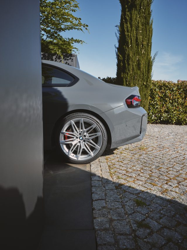 2025 BMW M2 breaks cover: Top highlights