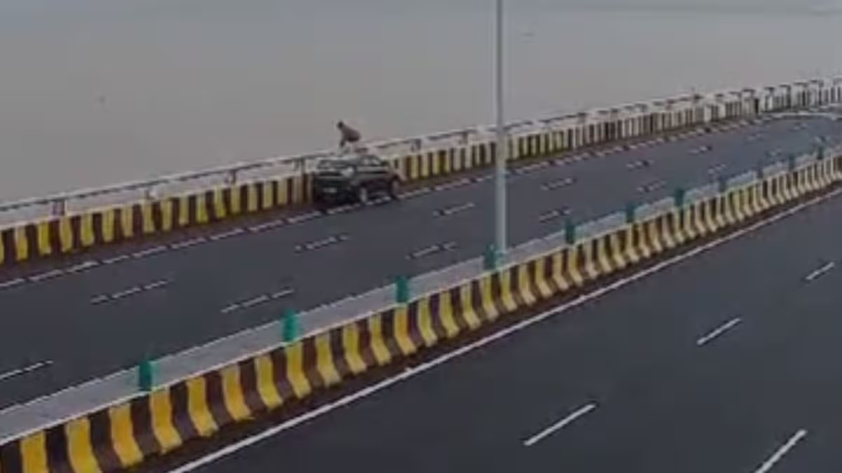 Mumbai: 38-year-old engineer jumps off Atal Setu, search underway ...