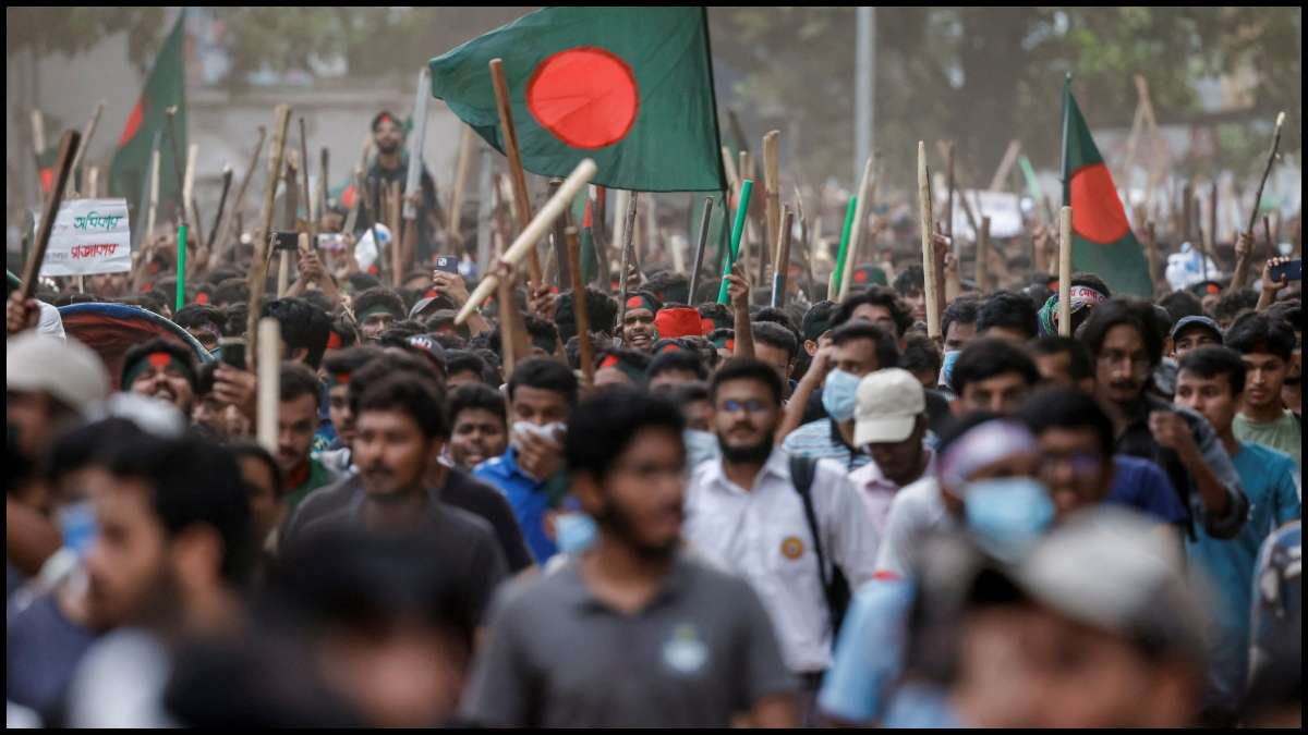 Indian Government Issues Advisory Amid Protests in Bangladesh - Defence ...